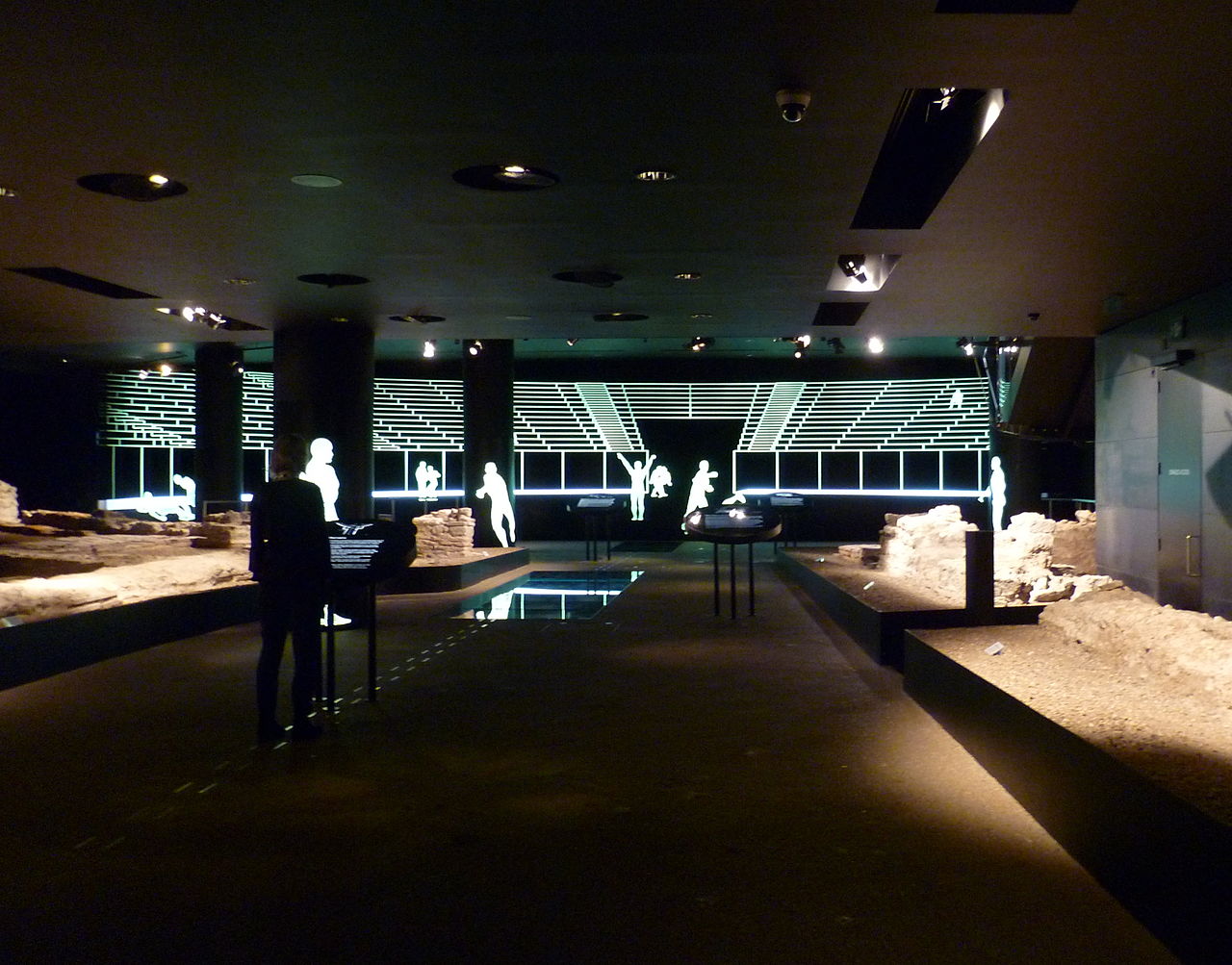 London's Roman Amphitheatre - Roman Britain